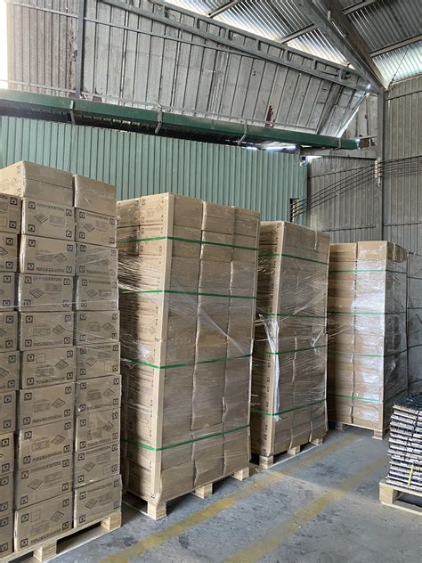 Artificial Grass Turf Tile Interlocking System Self Drain Artificial