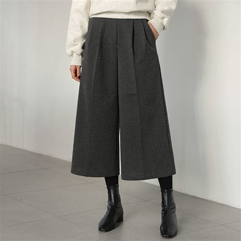 크렌 기모 핀턱 와이드 헤링본 팬츠