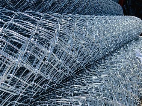 “ЙОТА” ООД Производство на плетени оградни мрежи заварени оградни пана бодлива тел и