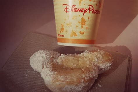 Disneyland Mickey Mouse Beignets Make Me Go Ben Yay Disneyland