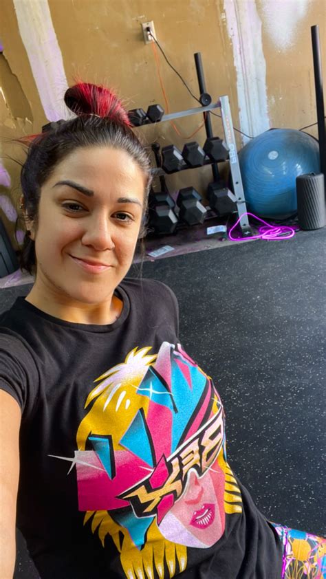 Hot Bayley Photos