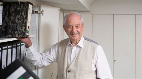 Siegfried Keppler Wird 90 Auf Der Pirsch Und In Der Politik Zuhause Swp De