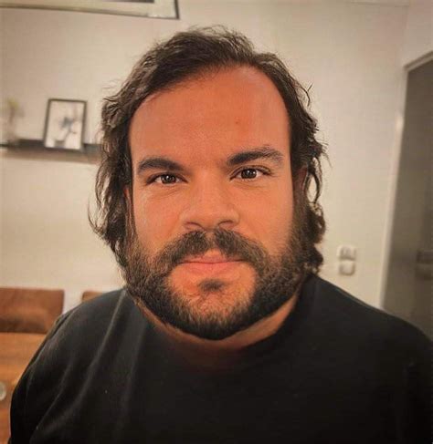 محمد عبد الرحمن مازحا جمهوره لما تطلب بهاء سلطان أونلاين