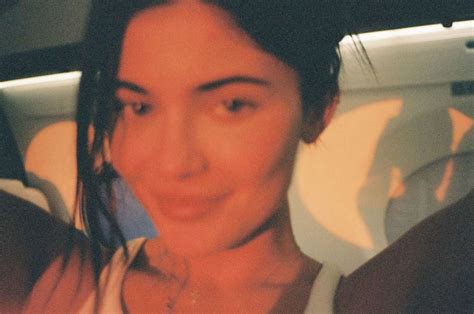 Kylie Jenner Posts Sundrenched Selfie And Chic Bikini Pic Photos