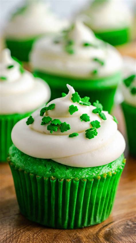Green Velvet Cupcakes Recipe Green Velvet Cupcakes Green Velvet