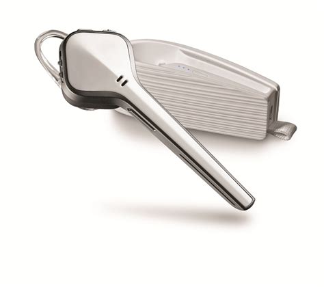 Plantronics Reveals Voyager Edge Bluetooth Earpiece At Mobile World Congress Legit Reviews