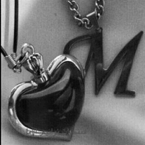 حرف M مزخرف كونتنت