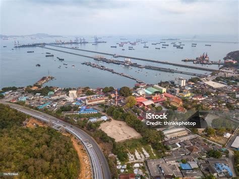 물류 및 컨테이너 화물 선박 및 크레인 교량의 수송의 공중 보기 수입 및 수출 사업 선적 개념 0명에 대한 스톡 사진 및 기타 이미지 Istock