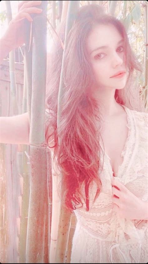 India Eisley Imágenes De Fondo De Navidad Famosos Fondos Navidad