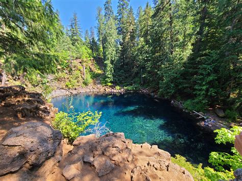 Blue Pool Mckenzie River Trail Tamolitch Blue Pool Hike In Central