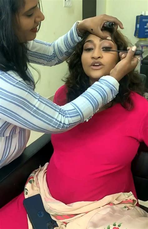 Neelima Rani Tamil Tv Serial Actress Pregnant Photo Shoot 3