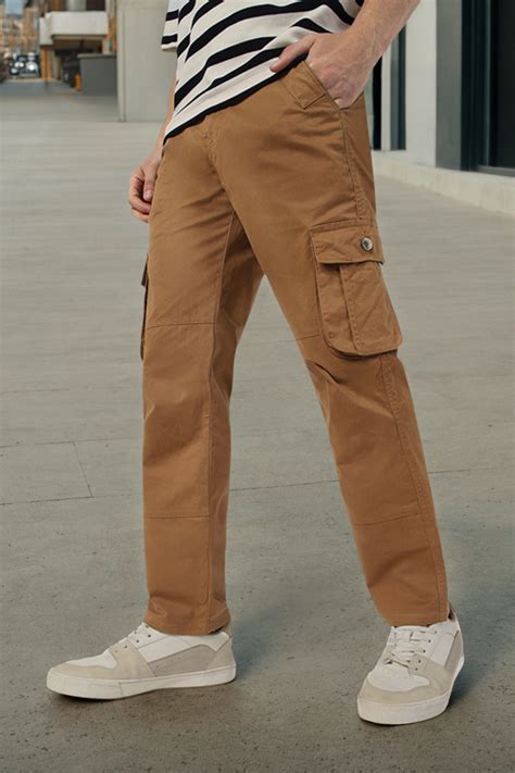 10 Stylish Cargo Pants Outfit Ideas For Every Occasion Urbano Fashion