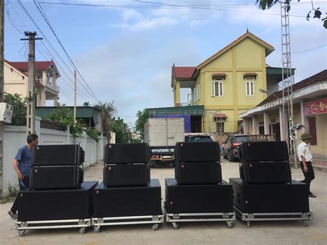 Professional Line Array Speaker Top Pro Audio Equipment 12 Inch China Line Array Speaker And