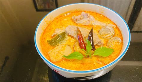 สูตร ต้มข่าไก่ 🐔 พร้อมวิธีทำโดย Joy 365 Days Menu Challenge Wongnai Cooking