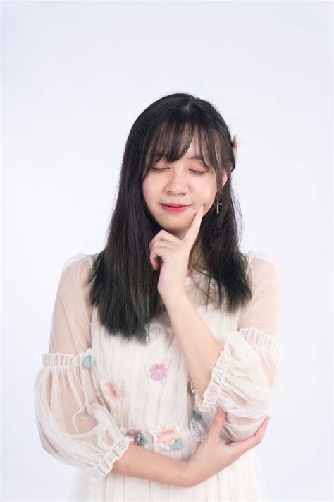 Nana Oyasumi Seifuku Karyakarsa