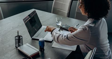 How To Write A Cold Call Script That Sells Free Templates Selling Signals