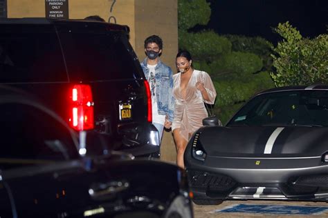 Demi Lovato Sexy Braless Cleavage Hot Celebs Home Demi Lovato Sexy Braless Cleavage Hot Celebs Home