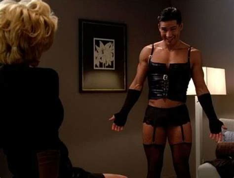 Cross Dressing Τι γίνεται όταν εκείνος θέλει να φοράει γυναικεία εσώρουχα στο σεξ Marie