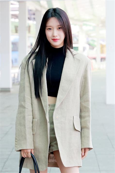 Moon Ga Young R Kactress