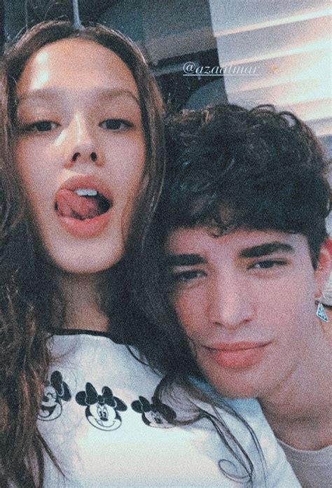 Daniela Y Apolo Pel Cula De Netflix Parejas De Pel Culas Foto De Parejas Enamoradas