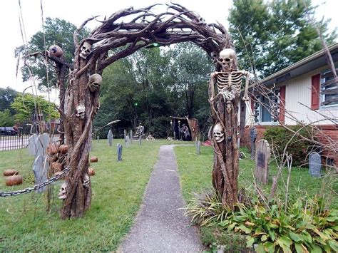 Haunted Entrance Arch Made From Pvc Pipe Pool Noodles And Plastic