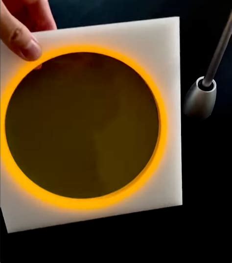A Lamp That Glows Without Electricity Nisshoku Sustainable Lamp