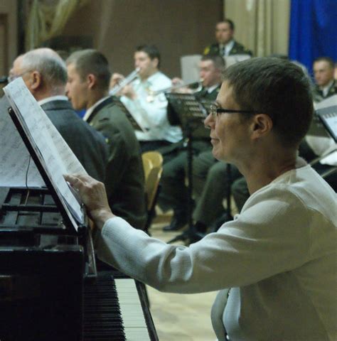 Ігумен Діти так щиро сміються і так легко прощають Вони не чекають особливого моменту щоб