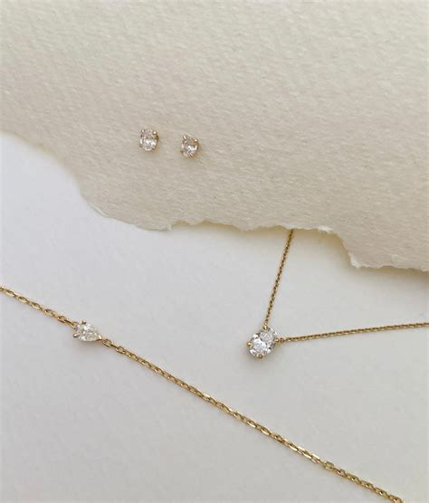 The Dainty Bracelet Rings With Grace