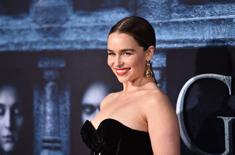 Emilia Clarke Called Short Dumpy Girl By Foxtel Ceo At House Of The
