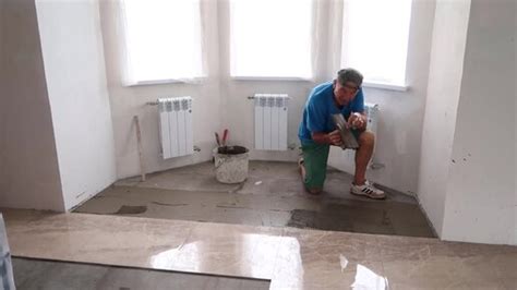 Как правильно укладывать плитку на пол урок Sergej Master Строим