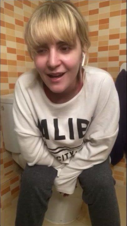Amateur Chick Enjoying Smearing Her Body