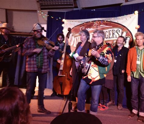 Bluegrass Bass Play Bluegrass