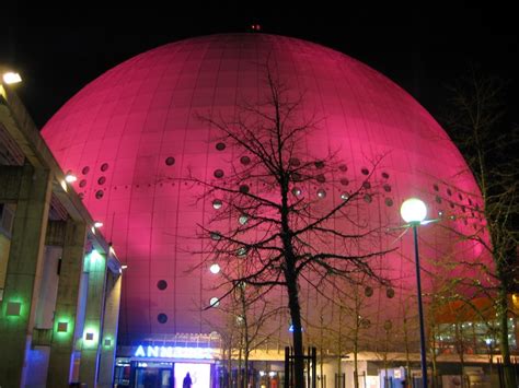 globen – Snuggling With the Enemy