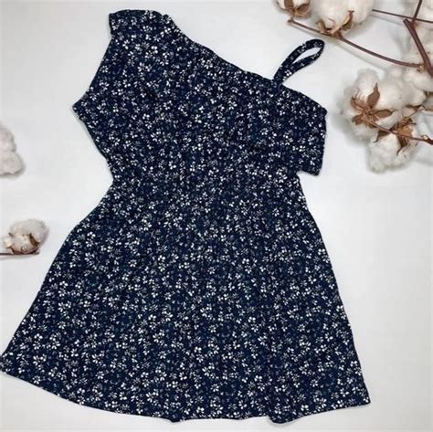 خرید و قیمت پیراهن دخترانه یقه رومی مدل خاص و جذاب برای دختران شیک پوش