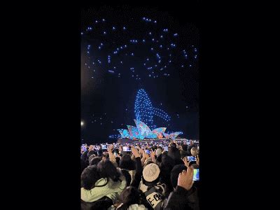 年赚11亿！中国最贵 夜间表演”，为何能老少通杀？郑州市河南省宣传演出无人机新浪新闻