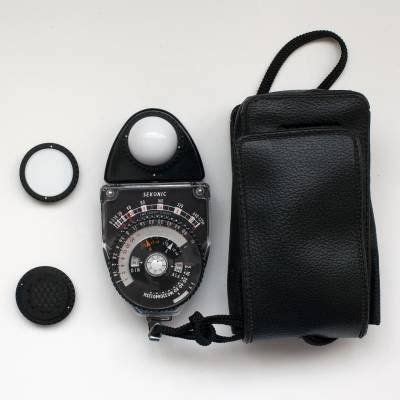 Популярные экспонометры и флешметры, характеристики и стоимость ...