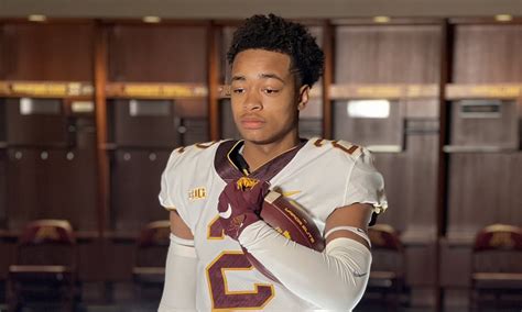 Alabama Jumps In On 4 Star Wr Isaiah Mozee