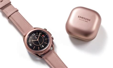 Умные часы Samsung Galaxy Watch 3 и наушники Buds Live продаются в три ...