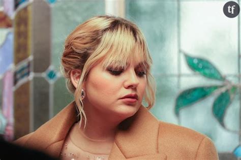 Le paquebot Loucouenne cette nouvelle vidéo de Louane provoque des critiques ignobles sur