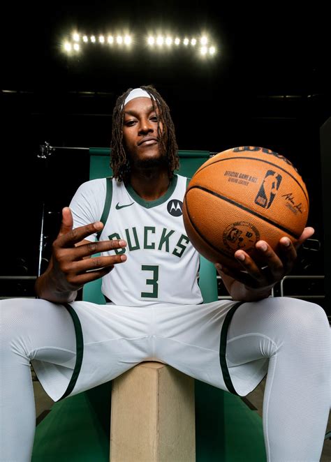 Whos On The Milwaukee Bucks Roster For 2025 26 Season