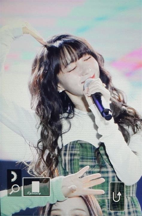 Pin Di Keajaiban Su Oh My Girl 2022