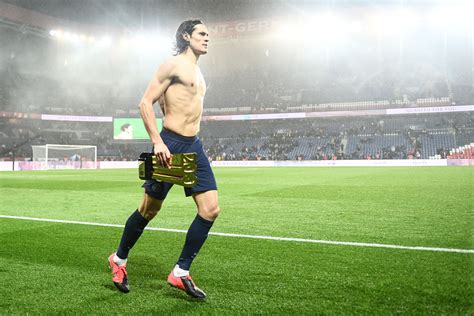 Video: Watch All 200 of Edinson Cavani's Goals for PSG - PSG Talk