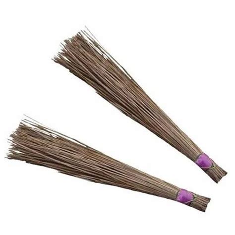 Brown Palm Ekel Broom Packaging Type Packet Size 35 Inch Length