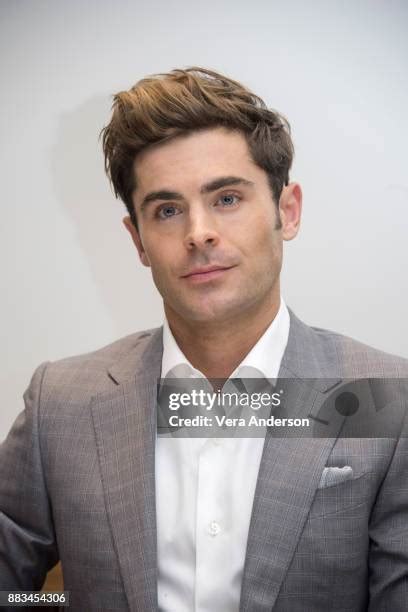 Zac Efron Headshot Photos And Premium High Res Pictures Getty Images