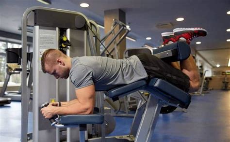 Leg Extension Vs Leg Curl Differences Pros Cons