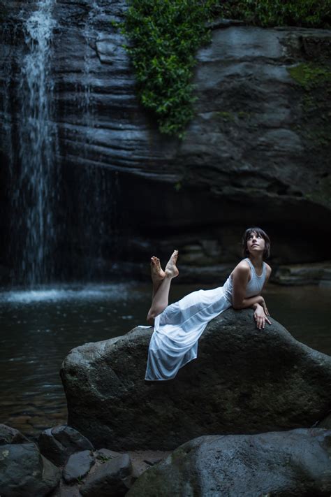 4 Alternative Models Tell Us About The Life Behind The Camera Femme Forth