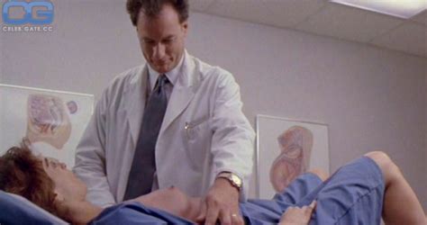 Annabella Sciorra Nackt Nacktbilder Playboy Nacktfotos Fakes Oben Ohne