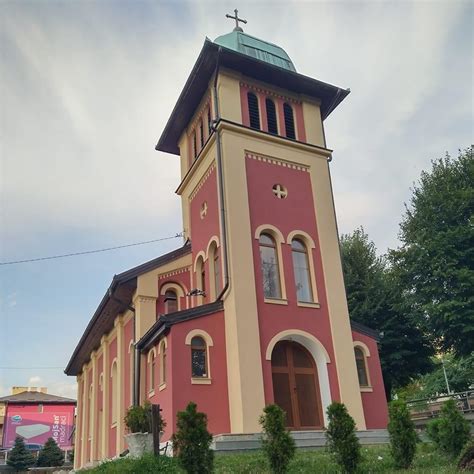 КАПИЈА ЗА ПОРТУ ЦРКВЕ СВЕТИХ АПОСТОЛА ПЕТРА И ПАВЛА У КАКЊУ Поред више грађевинских радова који