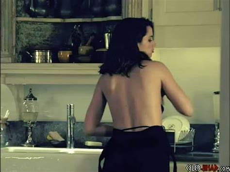 Ana De Armas In Deep Water Scrolller