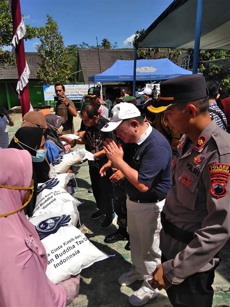 Baksos Kesehatan Pembagian Beras Tzu Chi Indonesia